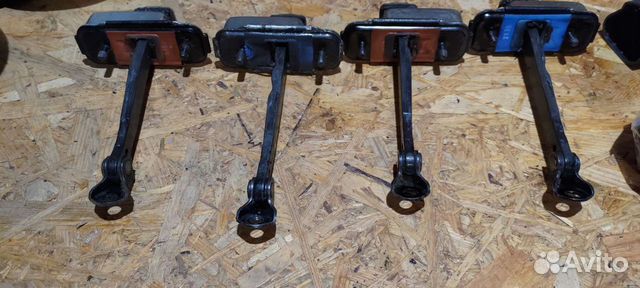 Фиксаторы дверей Kia Sportage 4 QL купить в Саратове | Запчасти | Авито