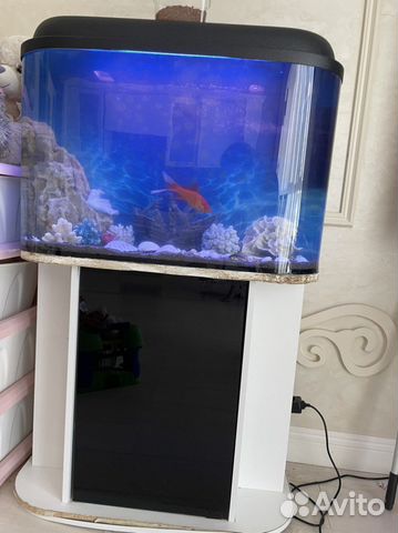 Аквариум с тумбой